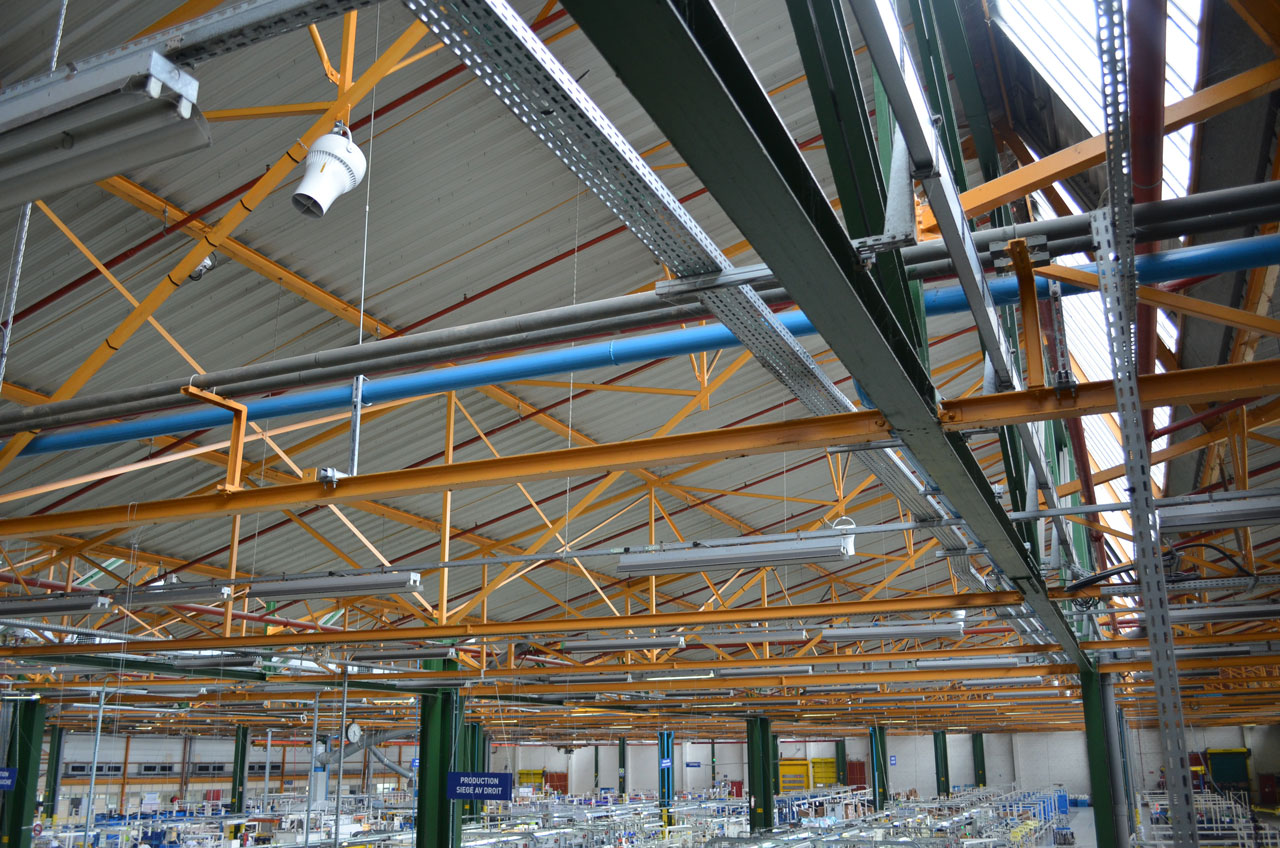 Destratification Fan System for Manufacturing Environments | Airius