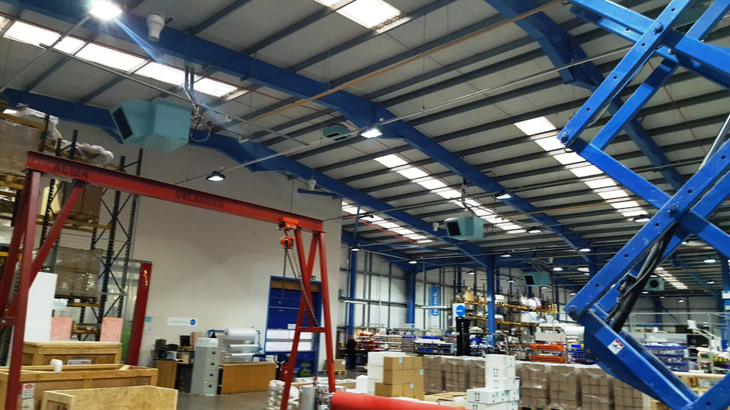 Destratification Fan Systems for Warehouse Environments | Airius